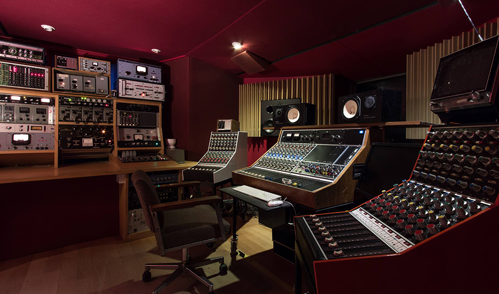 5 of the Best Independent Recording Studios in Manchester